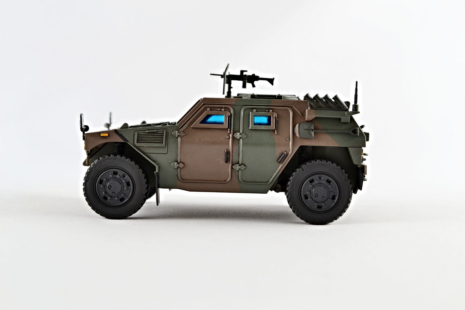 Nippon Steel...1/48 Komatsu LAV JGSDF - Ready for Inspection - Armour ...