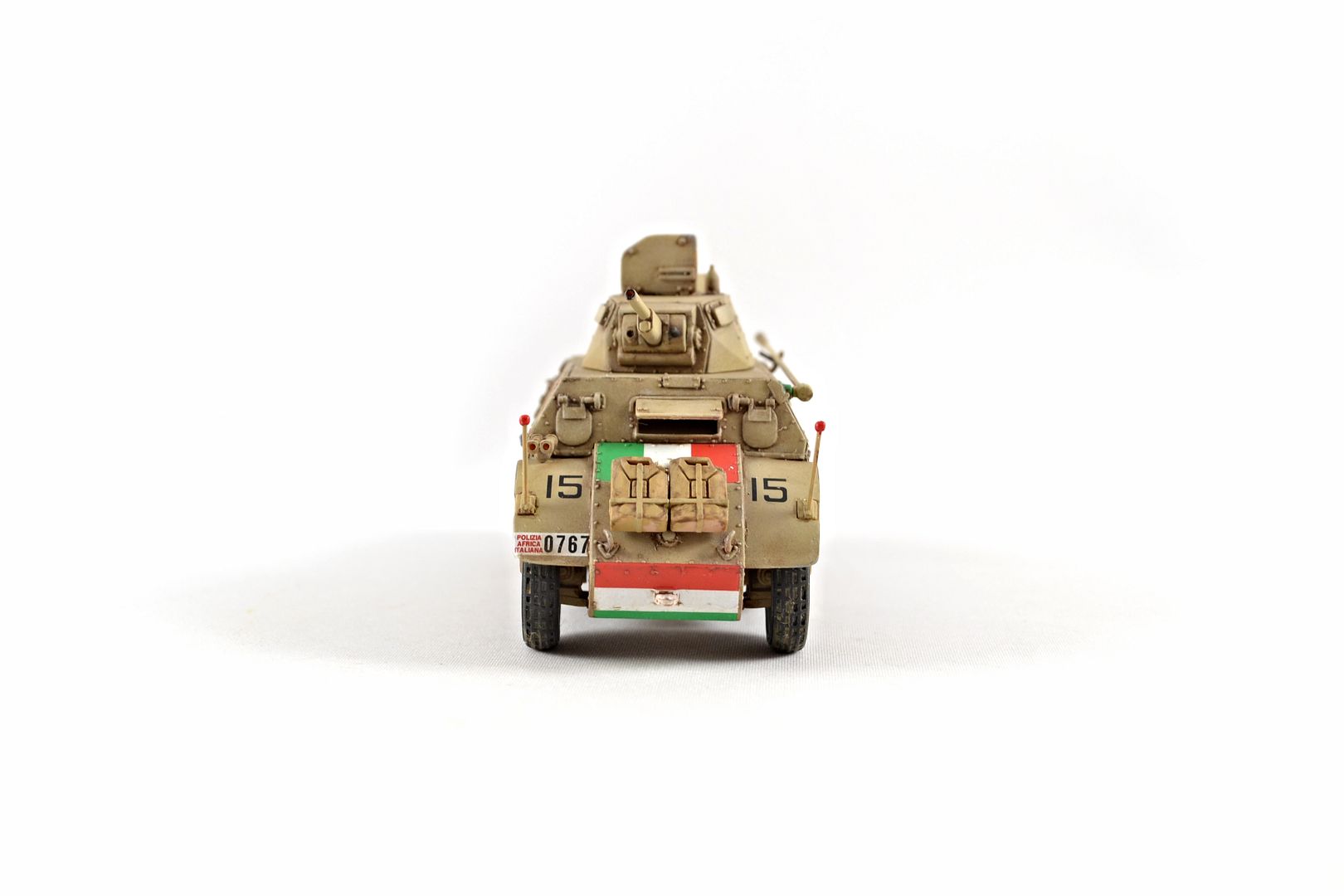 1/48 Autoblinda AB41 Polizia dell'Africa Italiana - Ready for ...