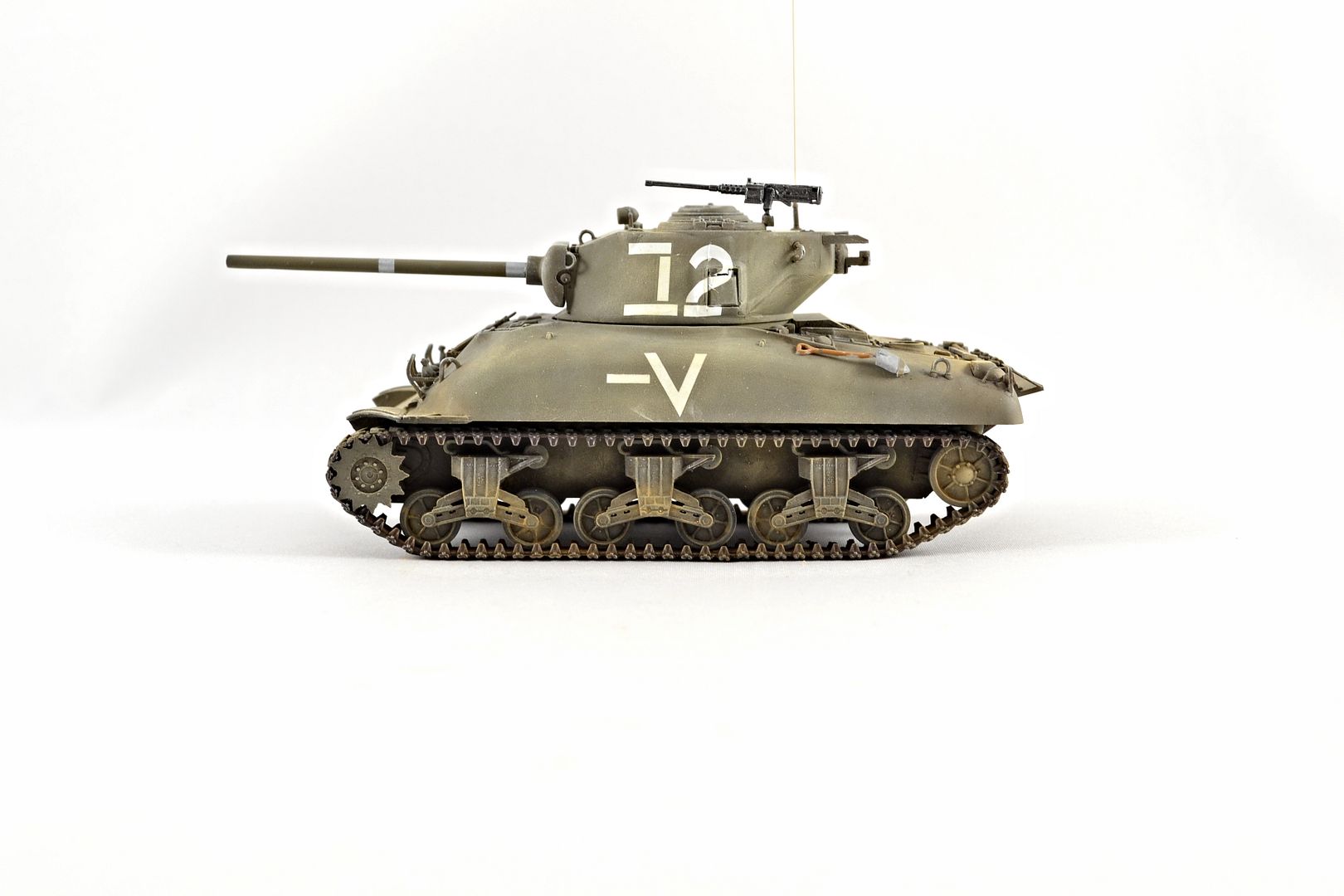 1/48 Hobby Boss M4A1 (76)W Sherman Israeli Army - Ready for Inspection ...
